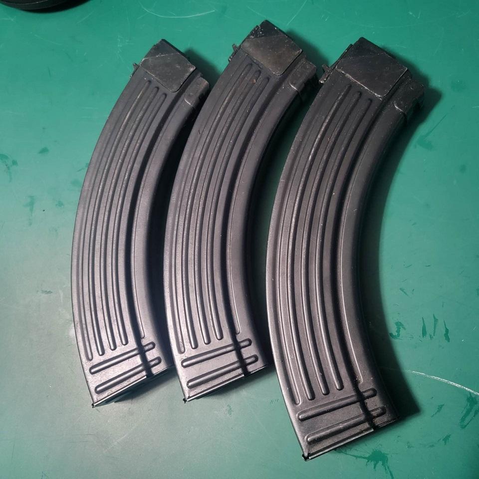 Chinese & Chugo flatbacks, Chinese 40rd RPK mags & Russian Toploader ...